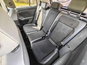 Melns Volkswagen T-Cross 2020 Panevēža, ar dzinēja tilpumu 1.00 L un nobraukumu 103 tūkst. km par 6500 €, foto 17 vietnē AUTOMOTO.COM.LV