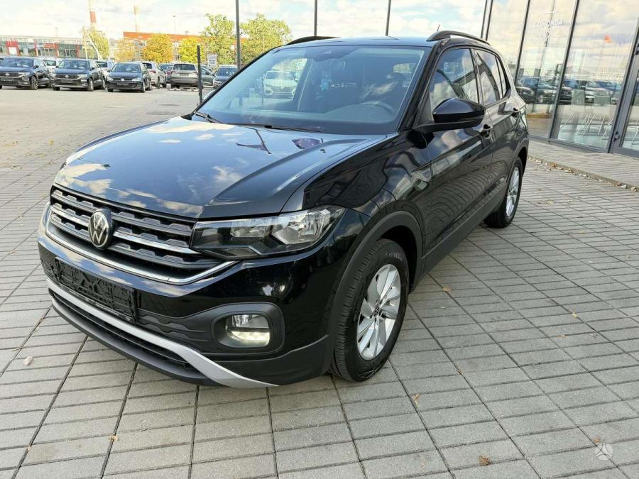 Melns Volkswagen T-Cross 2020 Kauņa, ar dzinēja tilpumu 1.00 L un nobraukumu 201 tūkst. km par 9900 €, foto 1 vietnē AUTOMOTO.COM.LV