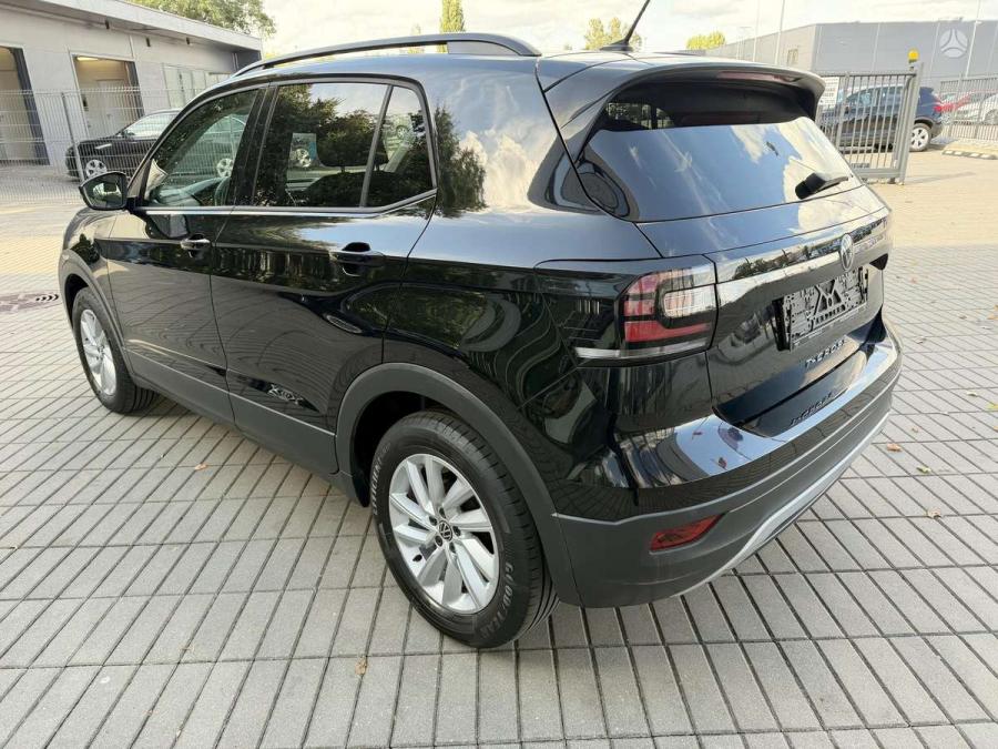 Melns Volkswagen T-Cross 2020 Kauņa, ar dzinēja tilpumu 1.00 L un nobraukumu 201 tūkst. km par 9900 €, foto 5 vietnē AUTOMOTO.COM.LV