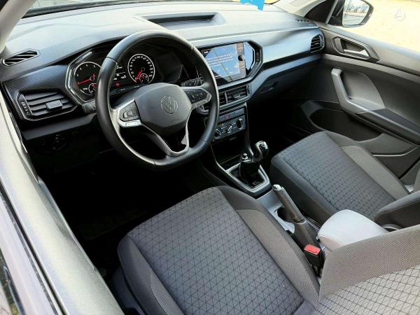 Melns Volkswagen T-Cross 2020 Kauņa, ar dzinēja tilpumu 1.00 L un nobraukumu 201 tūkst. km par 9900 €, foto 6 vietnē AUTOMOTO.COM.LV