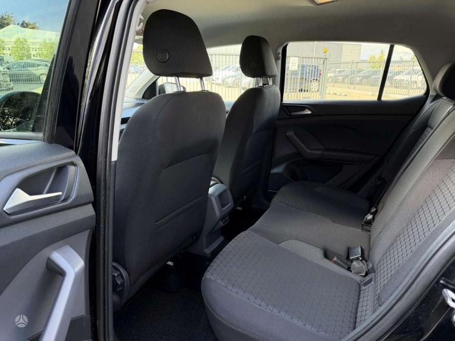 Melns Volkswagen T-Cross 2020 Kauņa, ar dzinēja tilpumu 1.00 L un nobraukumu 201 tūkst. km par 9900 €, foto 11 vietnē AUTOMOTO.COM.LV