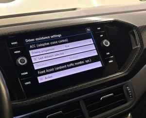 Black Volkswagen T-Cross 2020 in Marijampole, with an engine capacity of 1.60 L and mileage of 80 thousand km for 15999 €, photo 9 on AUTOMOTO.COM.LV