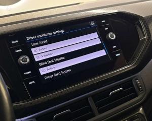 Black Volkswagen T-Cross 2020 in Marijampole, with an engine capacity of 1.60 L and mileage of 80 thousand km for 15999 €, photo 10 on AUTOMOTO.COM.LV