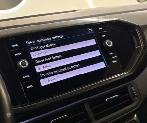 Black Volkswagen T-Cross 2020 in Marijampole, with an engine capacity of 1.60 L and mileage of 80 thousand km for 15999 €, photo 11 on AUTOMOTO.COM.LV