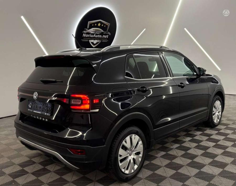 Black Volkswagen T-Cross 2020 in Marijampole, with an engine capacity of 1.60 L and mileage of 80 thousand km for 15999 €, photo 13 on AUTOMOTO.COM.LV