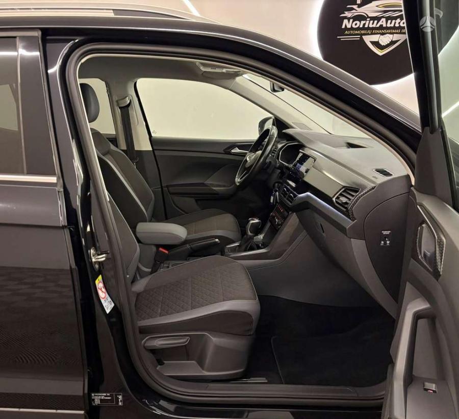 Black Volkswagen T-Cross 2020 in Marijampole, with an engine capacity of 1.60 L and mileage of 80 thousand km for 15999 €, photo 19 on AUTOMOTO.COM.LV