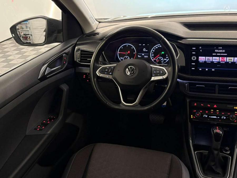 Black Volkswagen T-Cross 2020 in Marijampole, with an engine capacity of 1.60 L and mileage of 80 thousand km for 15999 €, photo 20 on AUTOMOTO.COM.LV