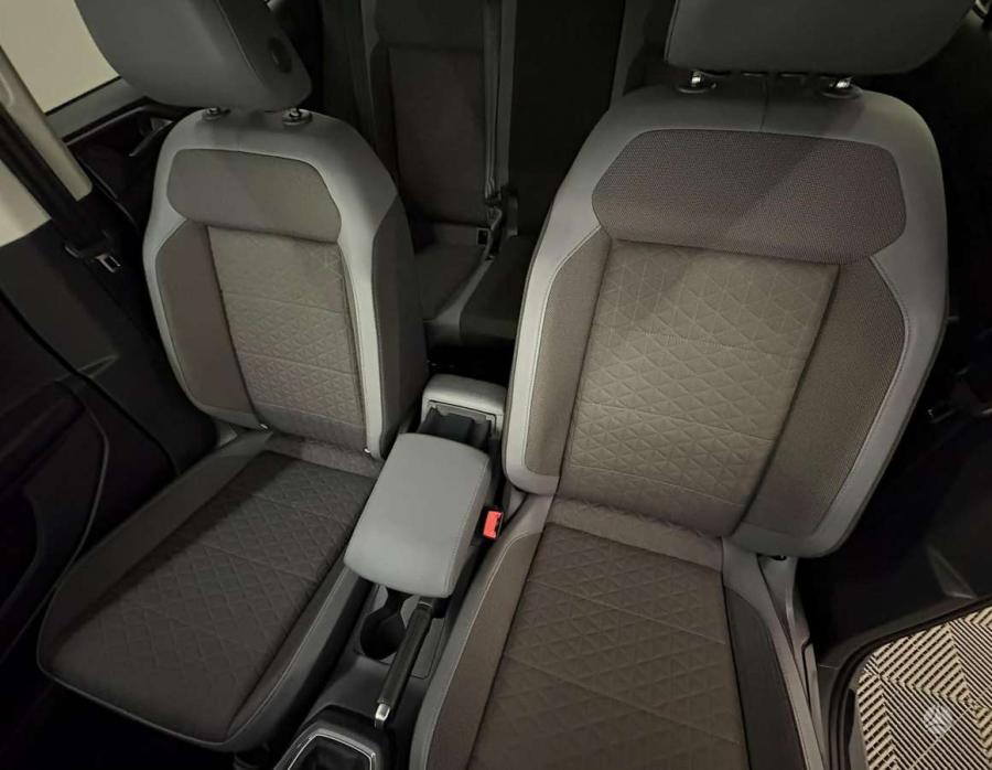 Black Volkswagen T-Cross 2020 in Marijampole, with an engine capacity of 1.60 L and mileage of 80 thousand km for 15999 €, photo 26 on AUTOMOTO.COM.LV