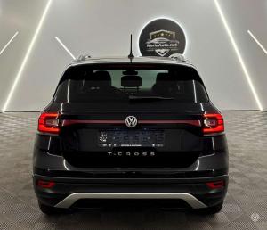 Black Volkswagen T-Cross 2020 in Marijampole, with an engine capacity of 1.60 L and mileage of 80 thousand km for 15999 €, photo 31 on AUTOMOTO.COM.LV