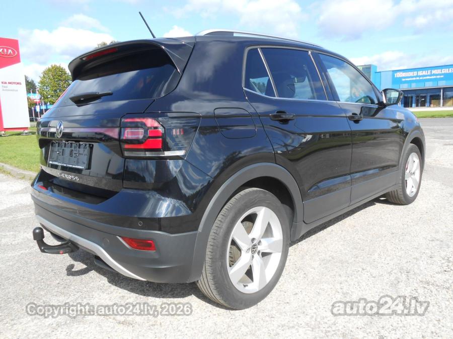 Черный Фольксваген T-Cross 2020 в Вильянди, объемом двигателя 1.60 л и пробегом 117 тыс. км за 15990 €, фото 3 на AUTOMOTO.COM.LV