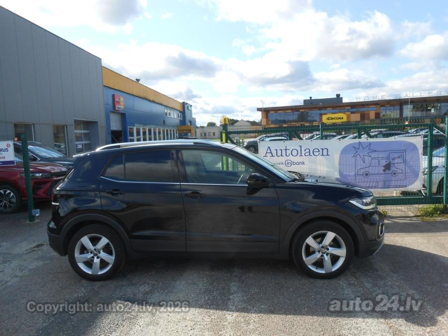 Black Volkswagen T-Cross 2020 in Viljandi, with an engine capacity of 1.60 L and mileage of 117 thousand km for 15990 €, photo 19 on AUTOMOTO.COM.LV