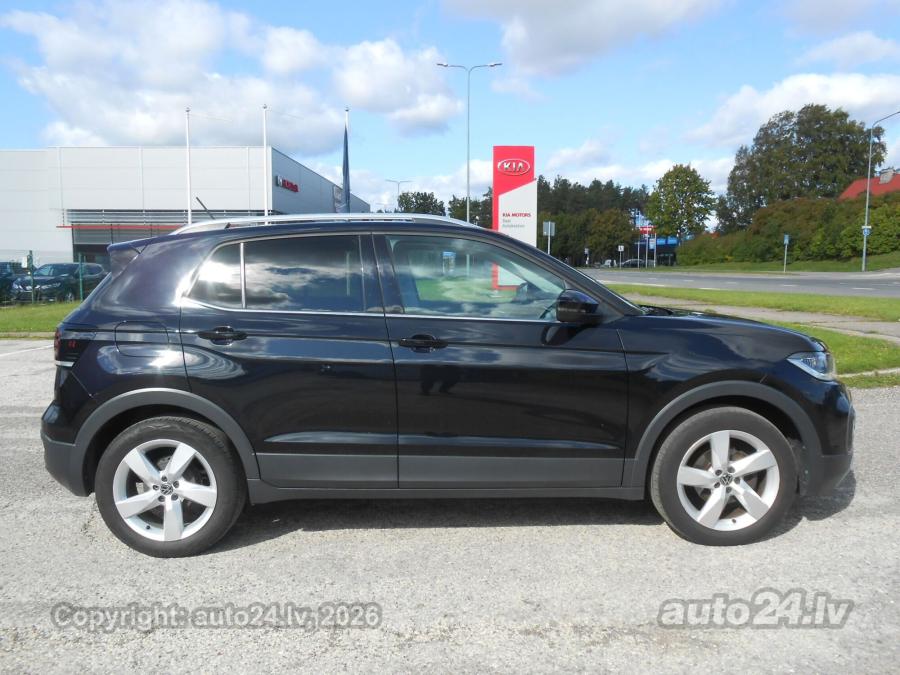 Black Volkswagen T-Cross 2020 in Viljandi, with an engine capacity of 1.60 L and mileage of 117 thousand km for 15990 €, photo 22 on AUTOMOTO.COM.LV