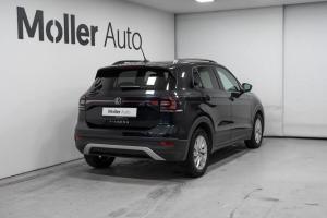 Black Volkswagen T-Cross 2021 in Vilnius, with an engine capacity of 1.00 L and mileage of 128 thousand km for 15900 €, photo 4 on AUTOMOTO.COM.LV
