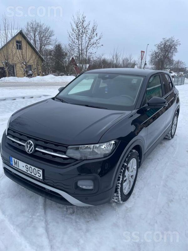 Melns Volkswagen T-Cross 2021 Ludza, ar dzinēja tilpumu 1.00 L un nobraukumu 62 tūkst. km par 16500 €, foto 3 vietnē AUTOMOTO.COM.LV