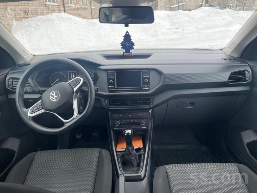 Черный Фольксваген T-Cross 2021 в Лудза, объемом двигателя 1.00 л и пробегом 62 тыс. км за 16500 €, фото 9 на AUTOMOTO.COM.LV