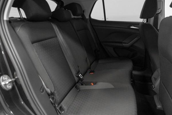 Black Volkswagen T-Cross 2021 in Vilnius, with an engine capacity of 1.00 L and mileage of 44 thousand km for 14950 €, photo 9 on AUTOMOTO.COM.LV