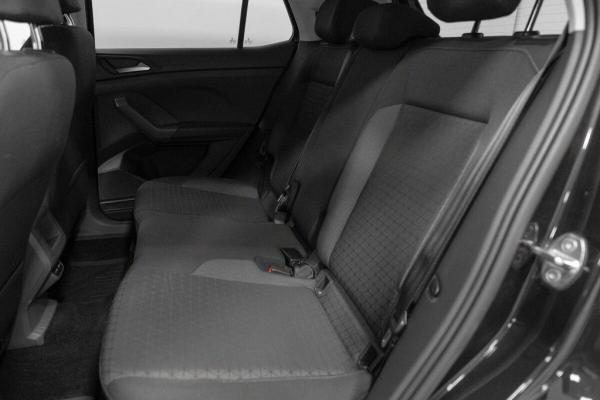 Black Volkswagen T-Cross 2021 in Vilnius, with an engine capacity of 1.00 L and mileage of 44 thousand km for 14950 €, photo 7 on AUTOMOTO.COM.LV