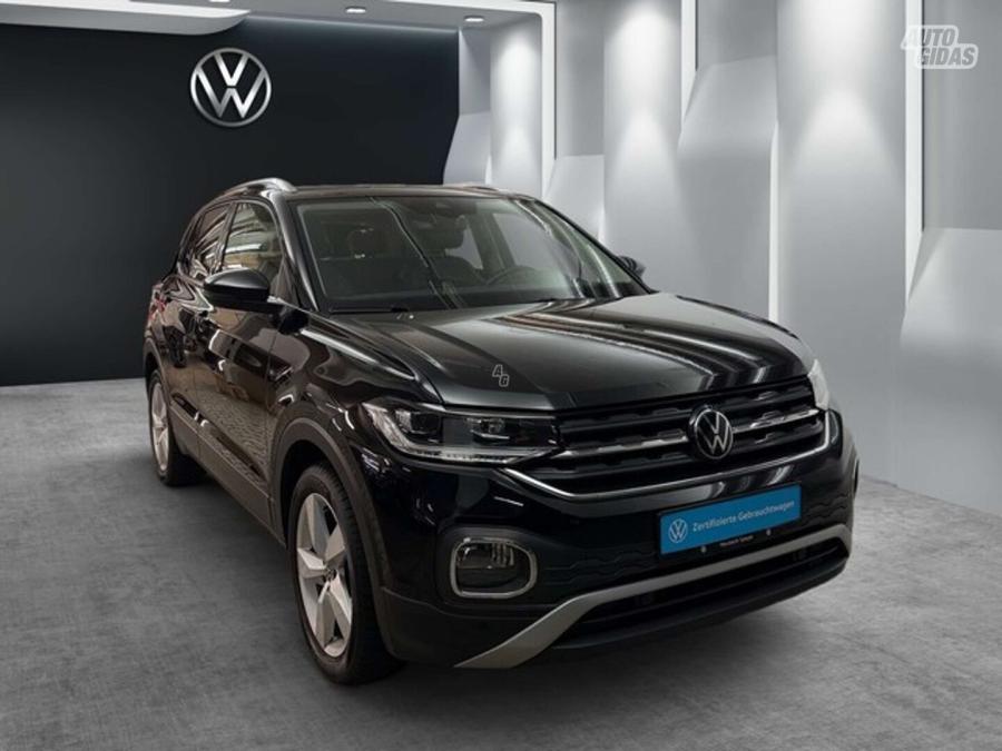 Black Volkswagen T-Cross 2022 in Kaunas, with an engine capacity of 1.00 L and mileage of 45 thousand km for 21658 €, photo 25 on AUTOMOTO.COM.LV