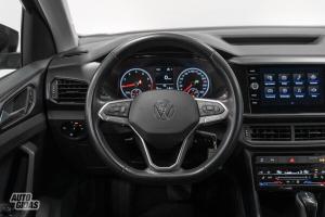 Black Volkswagen T-Cross 2022 in Vilnius, with an engine capacity of 1.00 L and mileage of 93 thousand km for 18400 €, photo 9 on AUTOMOTO.COM.LV