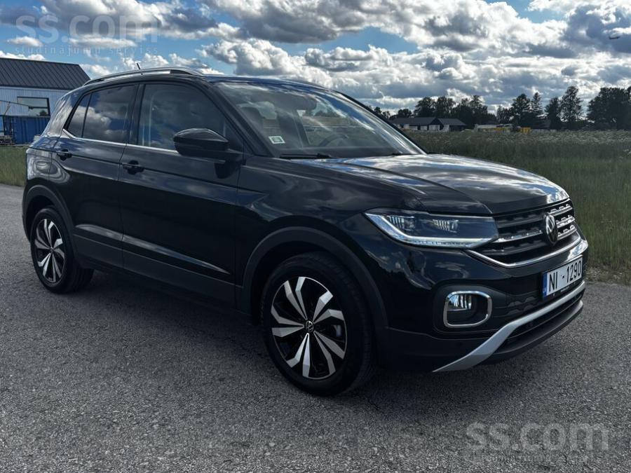 Black Volkswagen T-Cross 2022 in Riga, with an engine capacity of 1.00 L and mileage of 32 thousand km for 16900 €, photo 3 on AUTOMOTO.COM.LV