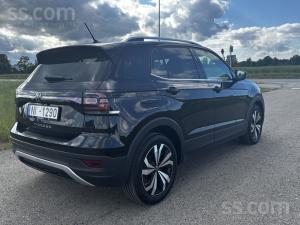 Black Volkswagen T-Cross 2022 in Riga, with an engine capacity of 1.00 L and mileage of 32 thousand km for 16900 €, photo 4 on AUTOMOTO.COM.LV