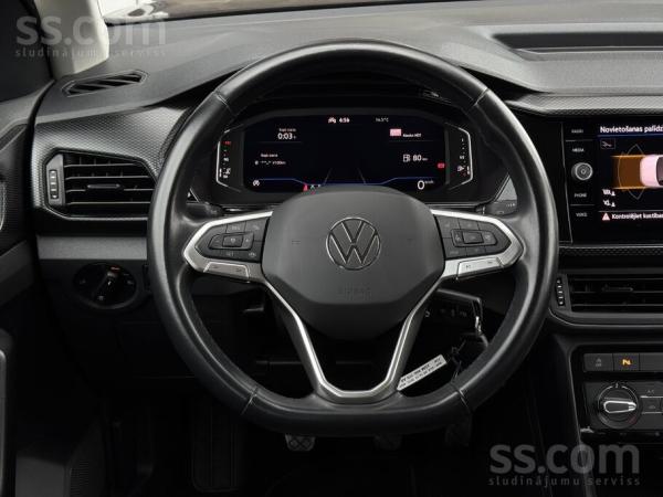 Черный Фольксваген T-Cross 2022 в Валмиера, объемом двигателя 1.00 л и пробегом 68 тыс. км за 16700 €, фото 9 на AUTOMOTO.COM.LV