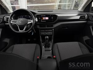Черный Фольксваген T-Cross 2022 в Валмиера, объемом двигателя 1.00 л и пробегом 68 тыс. км за 16700 €, фото 19 на AUTOMOTO.COM.LV