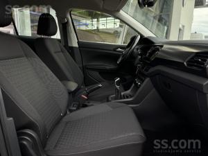 Черный Фольксваген T-Cross 2022 в Валмиера, объемом двигателя 1.00 л и пробегом 68 тыс. км за 16700 €, фото 22 на AUTOMOTO.COM.LV