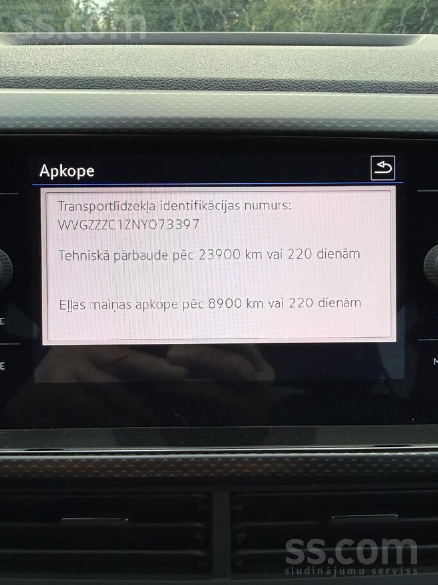 Черный Фольксваген T-Cross 2022 в Рига, объемом двигателя 1.00 л и пробегом 50 тыс. км за 16700 €, фото 14 на AUTOMOTO.COM.LV
