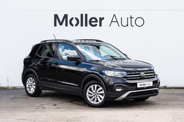 Melns Volkswagen T-Cross 2022 Rīga, ar dzinēja tilpumu 1.00 L un nobraukumu 48 tūkst. km par 17900 €, foto 2 vietnē AUTOMOTO.COM.LV