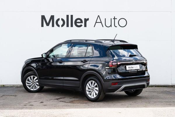 Melns Volkswagen T-Cross 2022 Rīga, ar dzinēja tilpumu 1.00 L un nobraukumu 48 tūkst. km par 17900 €, foto 3 vietnē AUTOMOTO.COM.LV
