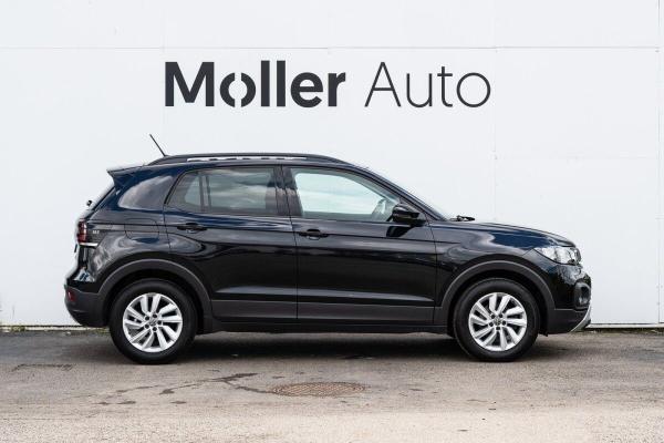 Melns Volkswagen T-Cross 2022 Rīga, ar dzinēja tilpumu 1.00 L un nobraukumu 48 tūkst. km par 17900 €, foto 5 vietnē AUTOMOTO.COM.LV