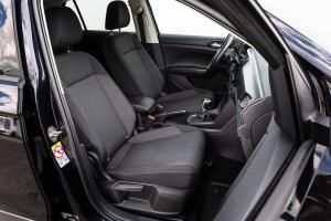 Черный Фольксваген T-Cross 2022 в Рига, объемом двигателя 1.00 л и пробегом 48 тыс. км за 17900 €, фото 7 на AUTOMOTO.COM.LV