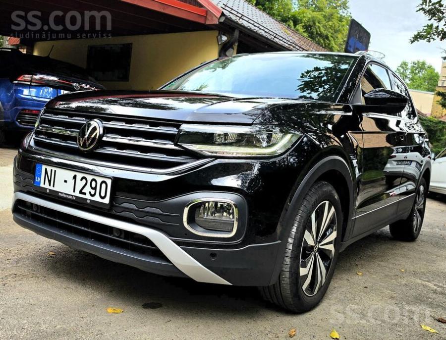 Черный Фольксваген T-Cross 2022 в Рига, объемом двигателя 1.00 л и пробегом 34 тыс. км за 18900 €, фото 6 на AUTOMOTO.COM.LV