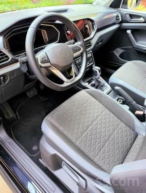 Черный Фольксваген T-Cross 2022 в Рига, объемом двигателя 1.00 л и пробегом 34 тыс. км за 18900 €, фото 8 на AUTOMOTO.COM.LV