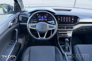 Melns Volkswagen T-Cross 2023 Jelgava, ar dzinēja tilpumu 1.00 L un nobraukumu 0 tūkst. km par 16750 €, foto 12 vietnē AUTOMOTO.COM.LV
