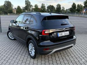 Black Volkswagen T-Cross 2023 in Joniskis, with an engine capacity of 1.00 L and mileage of 121 thousand km for 16750 €, photo 4 on AUTOMOTO.COM.LV