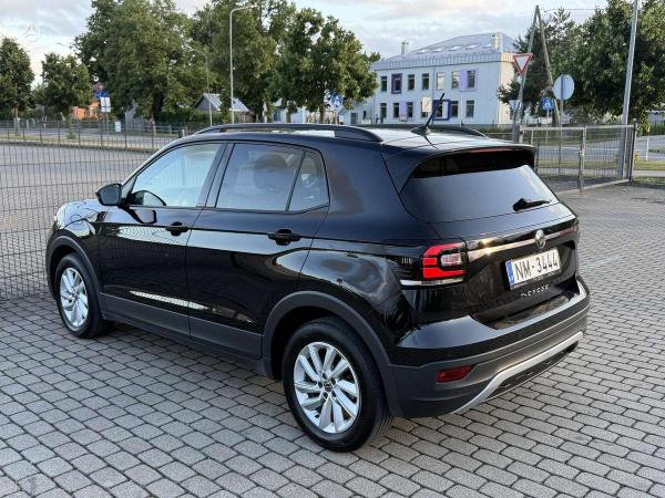 Черный Фольксваген T-Cross 2023 в Ионишкис, объемом двигателя 1.00 л и пробегом 121 тыс. км за 16750 €, фото 7 на AUTOMOTO.COM.LV