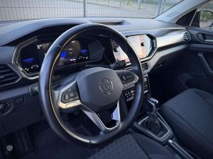 Black Volkswagen T-Cross 2023 in Joniskis, with an engine capacity of 1.00 L and mileage of 121 thousand km for 16750 €, photo 11 on AUTOMOTO.COM.LV