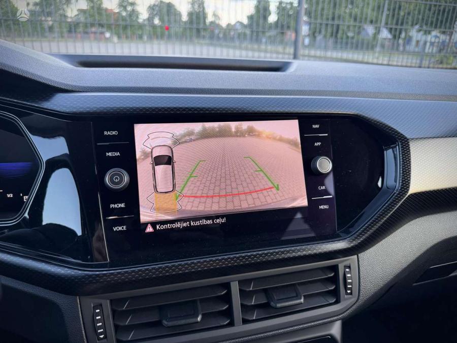 Black Volkswagen T-Cross 2023 in Joniskis, with an engine capacity of 1.00 L and mileage of 121 thousand km for 16750 €, photo 18 on AUTOMOTO.COM.LV