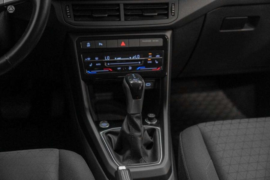 Черный Фольксваген T-Cross 2023 в Вильнюс, объемом двигателя 1.00 л и пробегом 66 тыс. км за 17500 €, фото 18 на AUTOMOTO.COM.LV