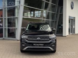 Черный Фольксваген T-Cross 2023 в Валмиера, объемом двигателя 1.00 л и пробегом 74 тыс. км за 16900 €, фото 3 на AUTOMOTO.COM.LV
