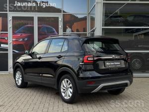 Черный Фольксваген T-Cross 2023 в Валмиера, объемом двигателя 1.00 л и пробегом 74 тыс. км за 16900 €, фото 5 на AUTOMOTO.COM.LV