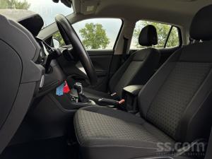 Черный Фольксваген T-Cross 2023 в Валмиера, объемом двигателя 1.00 л и пробегом 74 тыс. км за 16900 €, фото 8 на AUTOMOTO.COM.LV
