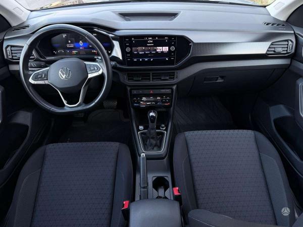 Melns Volkswagen T-Cross 2023 Viļņa, ar dzinēja tilpumu 1.00 L un nobraukumu 73 tūkst. km par 17950 €, foto 7 vietnē AUTOMOTO.COM.LV