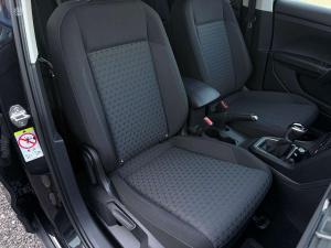 Melns Volkswagen T-Cross 2023 Viļņa, ar dzinēja tilpumu 1.00 L un nobraukumu 73 tūkst. km par 17950 €, foto 9 vietnē AUTOMOTO.COM.LV
