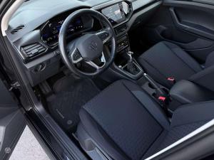 Melns Volkswagen T-Cross 2023 Viļņa, ar dzinēja tilpumu 1.00 L un nobraukumu 73 tūkst. km par 17950 €, foto 13 vietnē AUTOMOTO.COM.LV