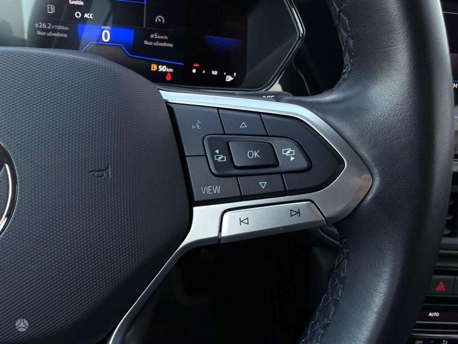 Melns Volkswagen T-Cross 2023 Viļņa, ar dzinēja tilpumu 1.00 L un nobraukumu 73 tūkst. km par 17950 €, foto 18 vietnē AUTOMOTO.COM.LV