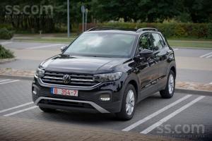 Melns Volkswagen T-Cross 2023 Rīga, ar dzinēja tilpumu 1.00 L un nobraukumu 101 tūkst. km par 14950 €, foto  vietnē AUTOMOTO.COM.LV