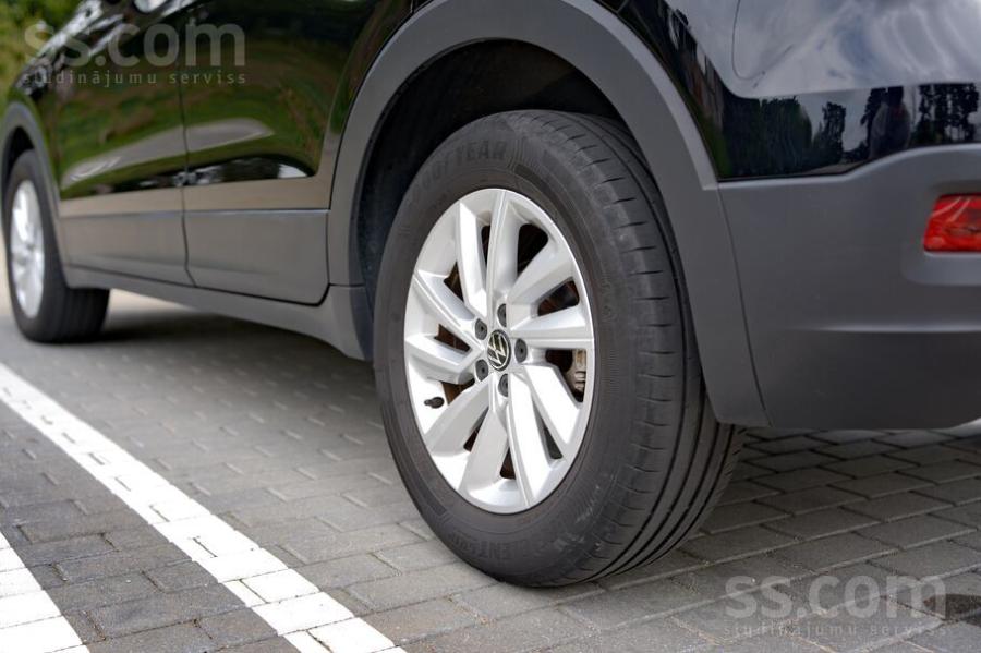 Melns Volkswagen T-Cross 2023 Rīga, ar dzinēja tilpumu 1.00 L un nobraukumu 101 tūkst. km par 14950 €, foto 18 vietnē AUTOMOTO.COM.LV